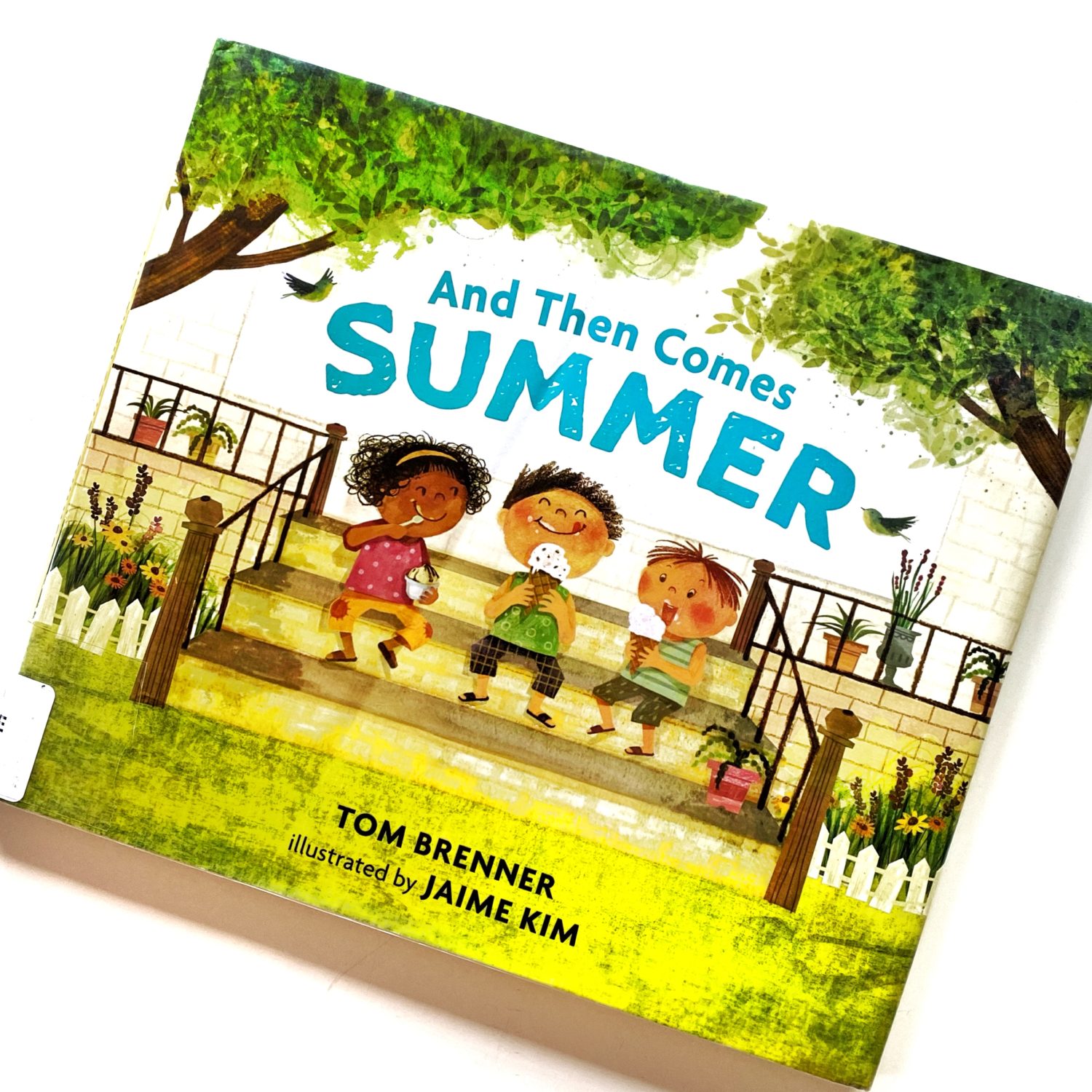 The BEST End of the Year Read Alouds for Teachers - Glitter in Third